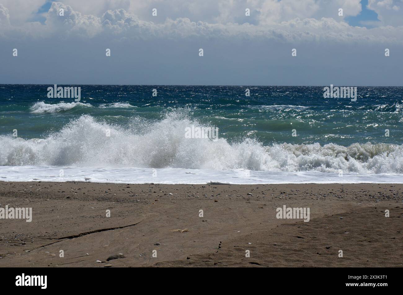 Große welle hi-res stock photography and images - Alamy