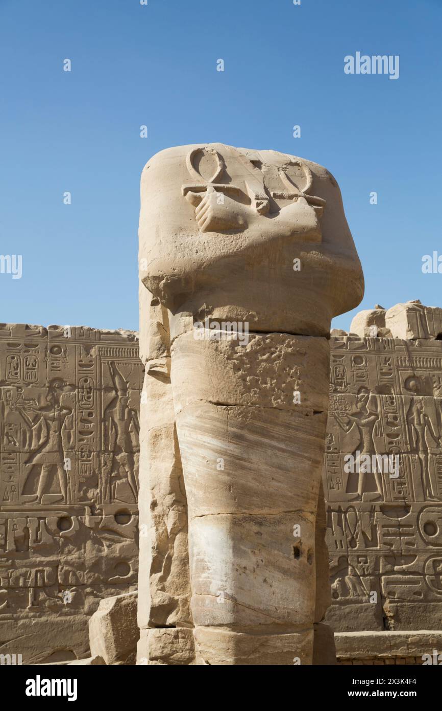 Statue of Headless Pharaoh with Ankhs, Karnak Temple Complex, UNESCO ...