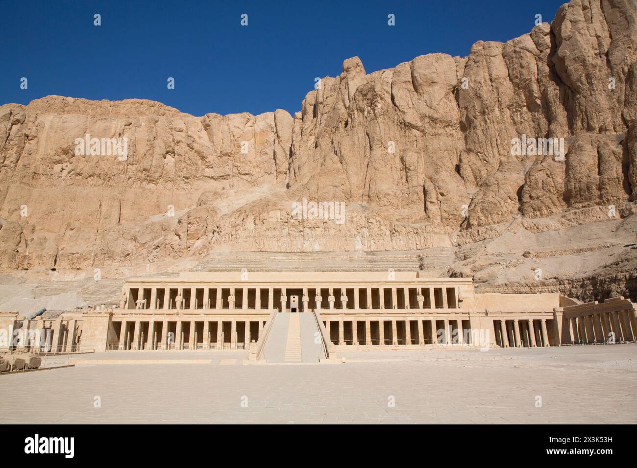 Overview, Hatshepsut Mortuary Temple (Deir el-Bahri), UNESCO World ...