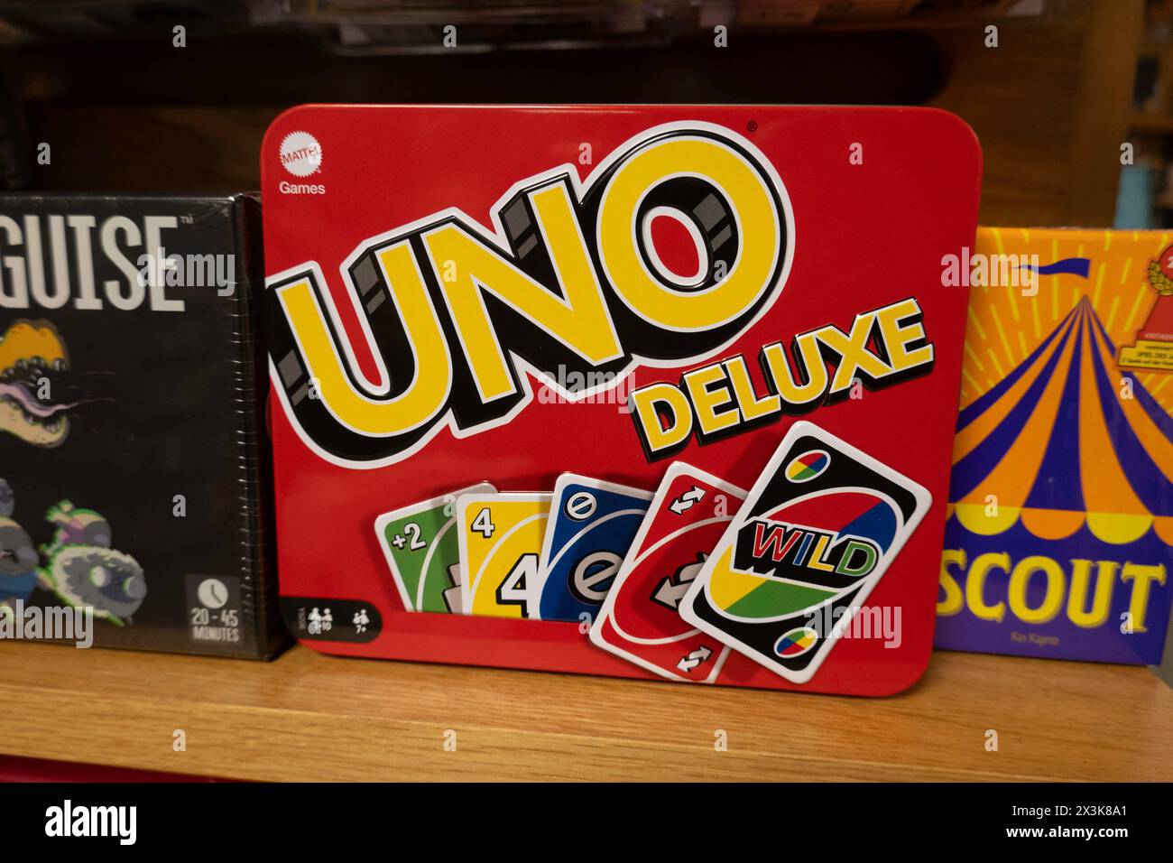 Uno cards store hi-res stock photography and images - Alamy