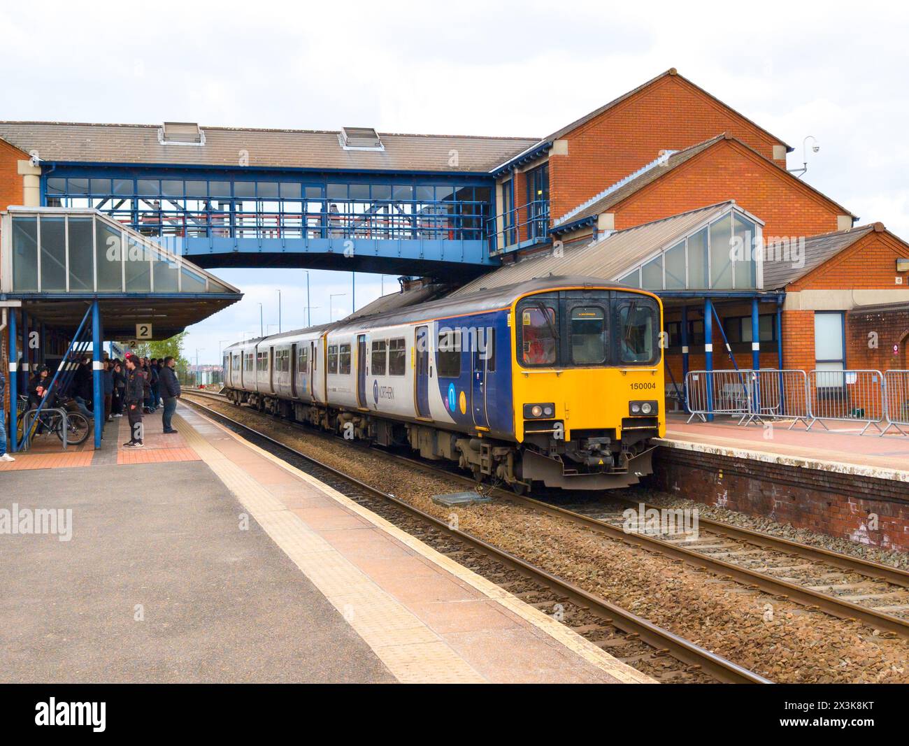 Barnsley interchange railway station hi-res stock photography and ...