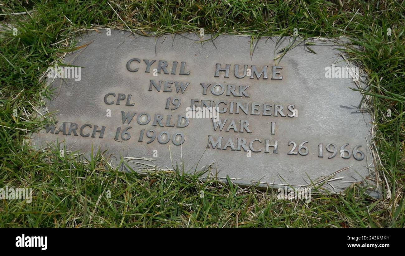 Glendale, California, USA 26th April 2024 Writer Cyril Hume Grave in ...