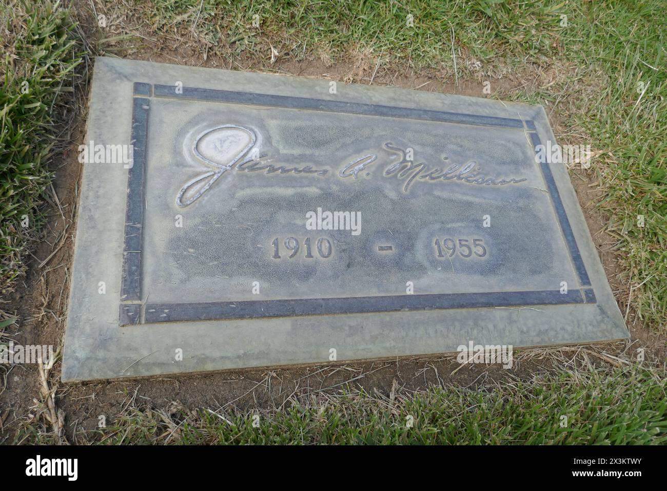 Glendale, California, USA 26th April 2024 Actor James Millican Grave in ...