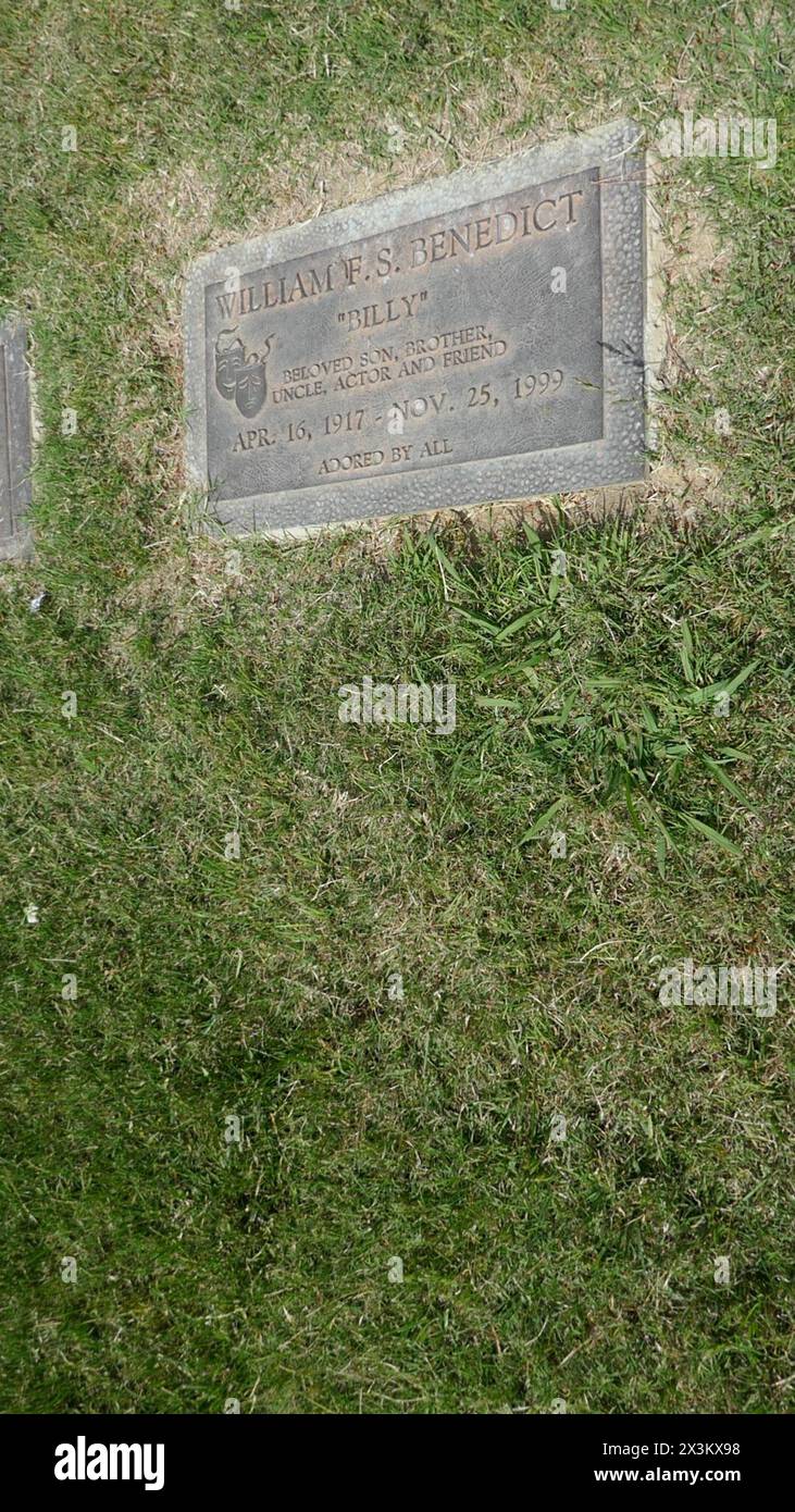 Glendale, California, USA 26th April 2024 Actor Billy Benedict Grave in ...