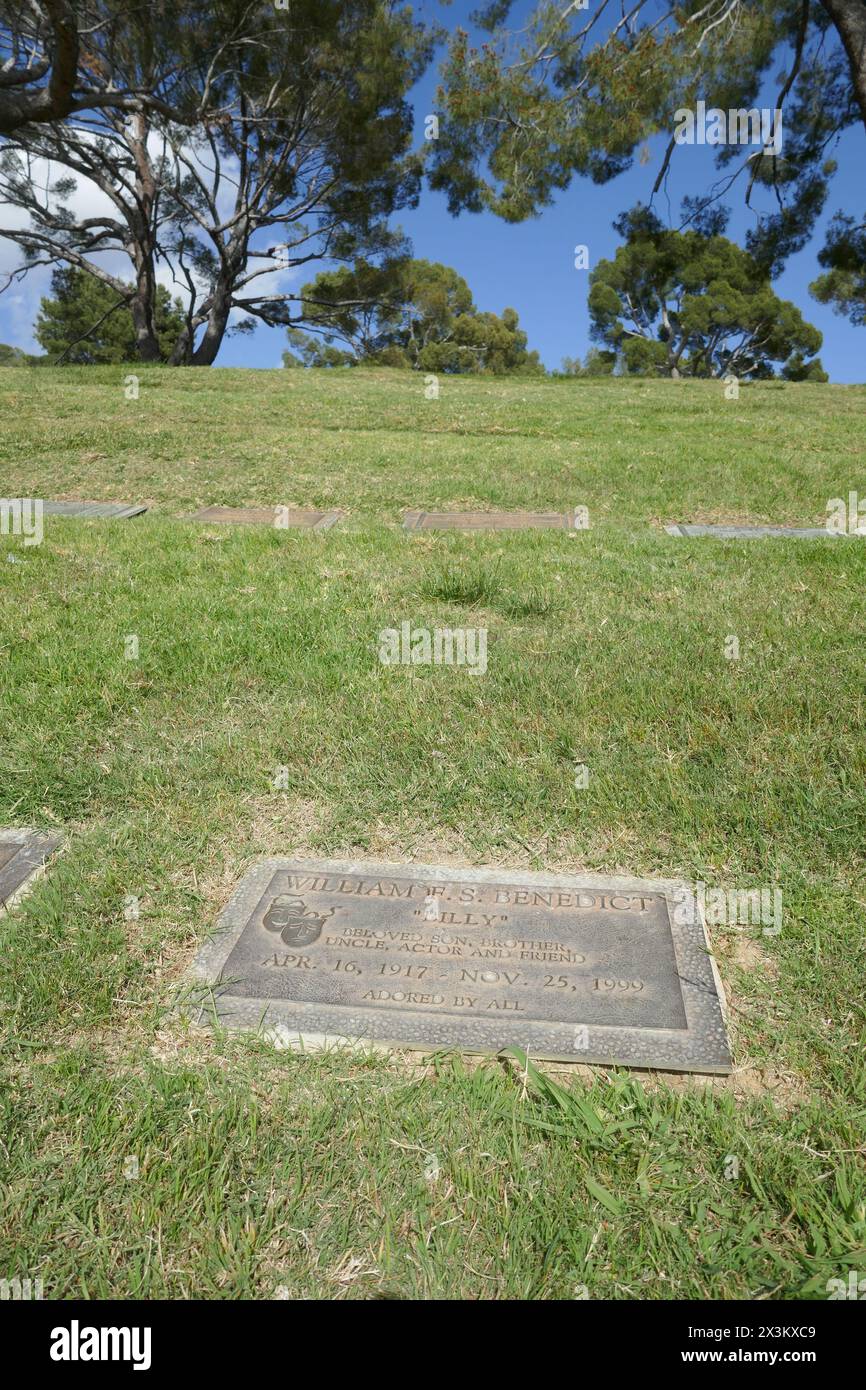 Glendale, California, USA 26th April 2024 Actor Billy Benedict Grave in ...