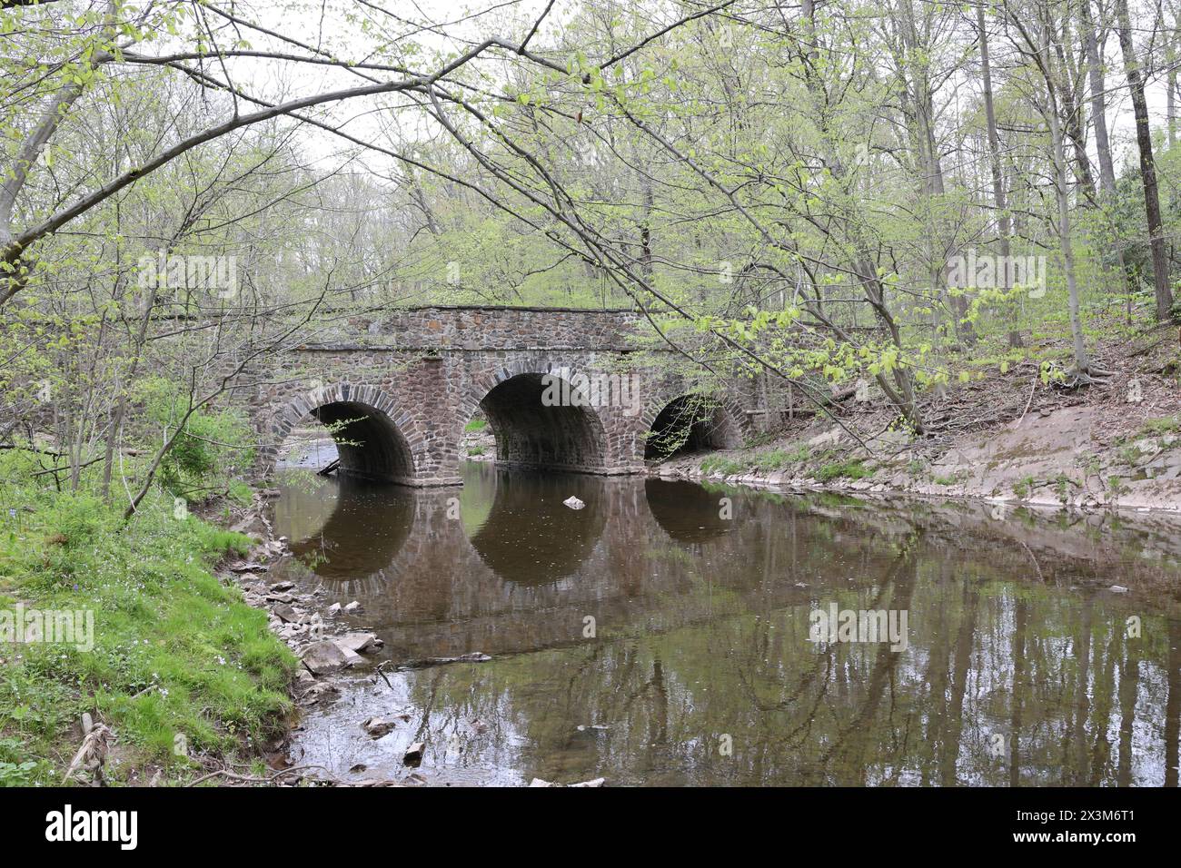 The triple arch stone bridge over Pidcock Creek at Bowman's Hill ...