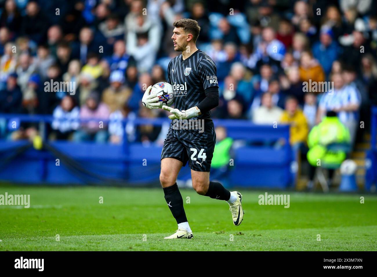 Hillsborough Stadium, Sheffield, England - 27th April 2024 Alex Palmer ...