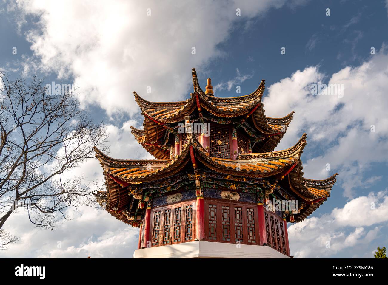 Daguan Tower was built in 1690 and is a key cultural relic protection ...