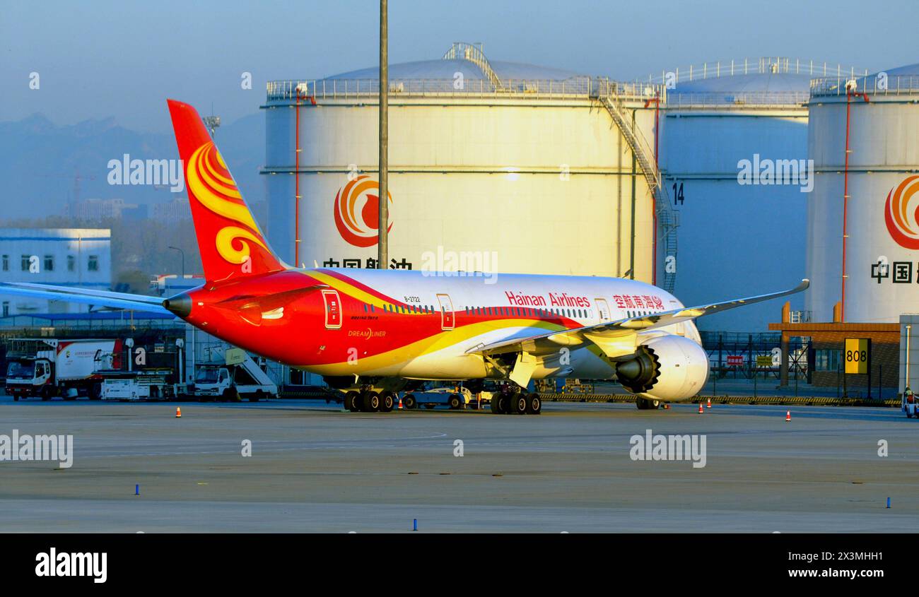 SHANGHAI - NOV 13: Boeing 787 Dreamliner with Hainan Airlines livery at ...