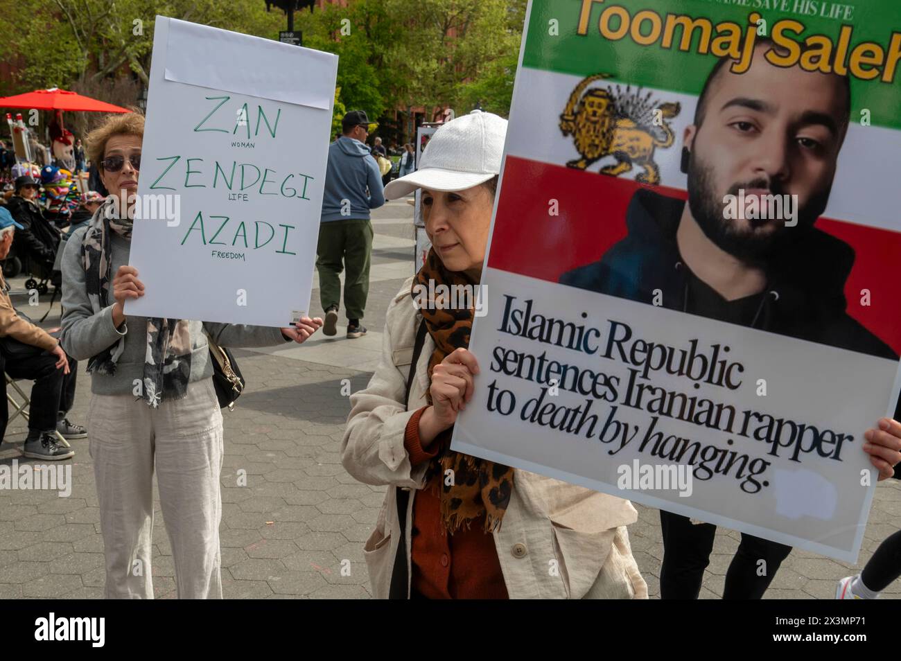 New York, United States. 27th Apr, 2024. A protester holds a sign ...