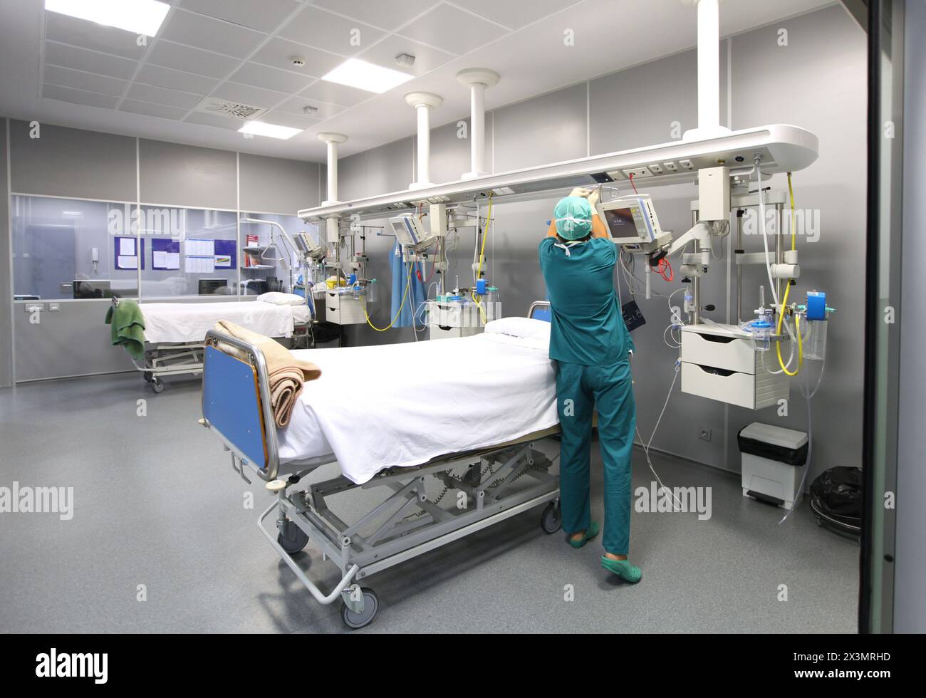 Resuscitation room, Surgery, Onkologikoa Hospital, Oncology Institute ...