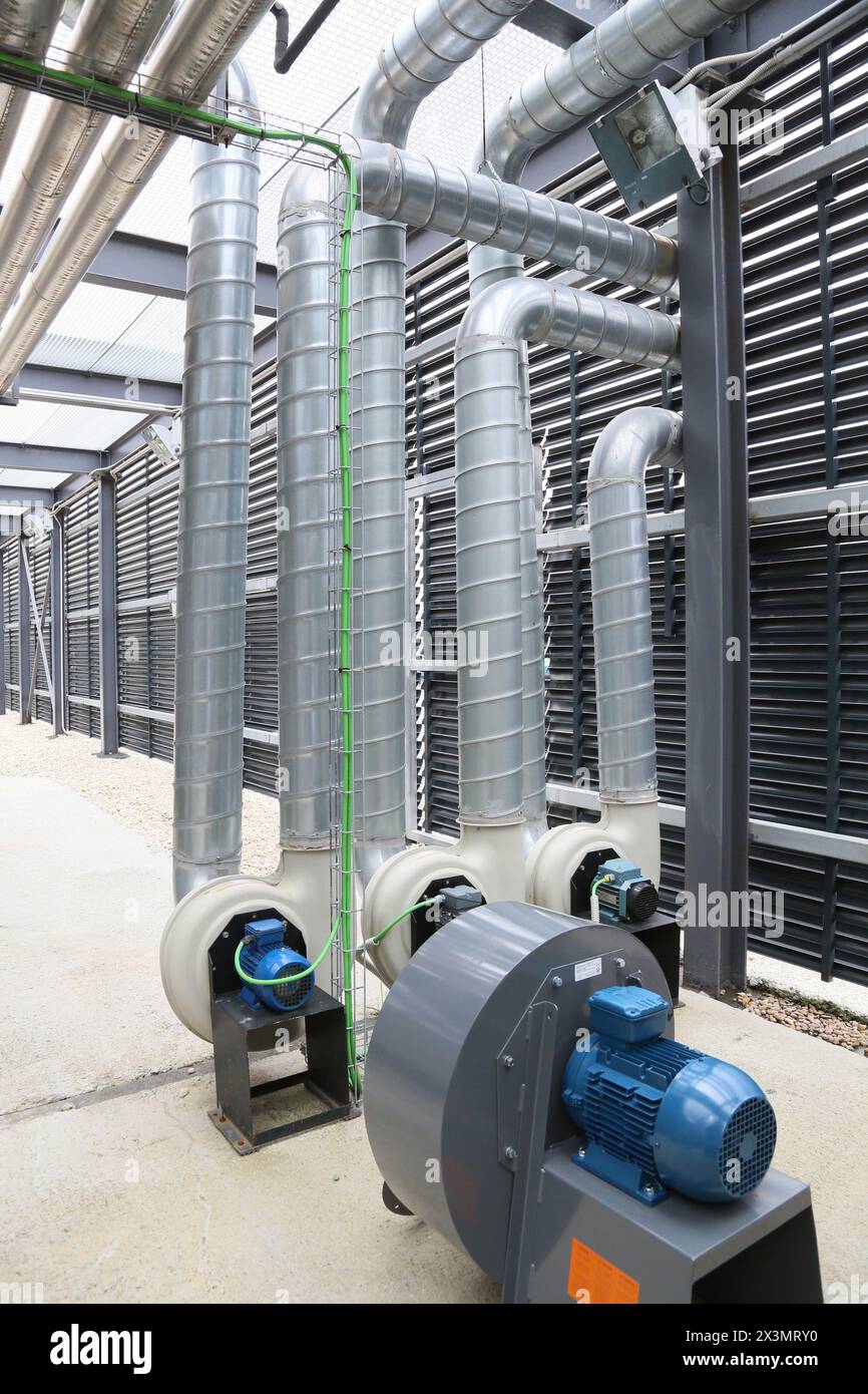 Pumps ventilation and air conditioning, Onkologikoa Hospital, Oncology ...