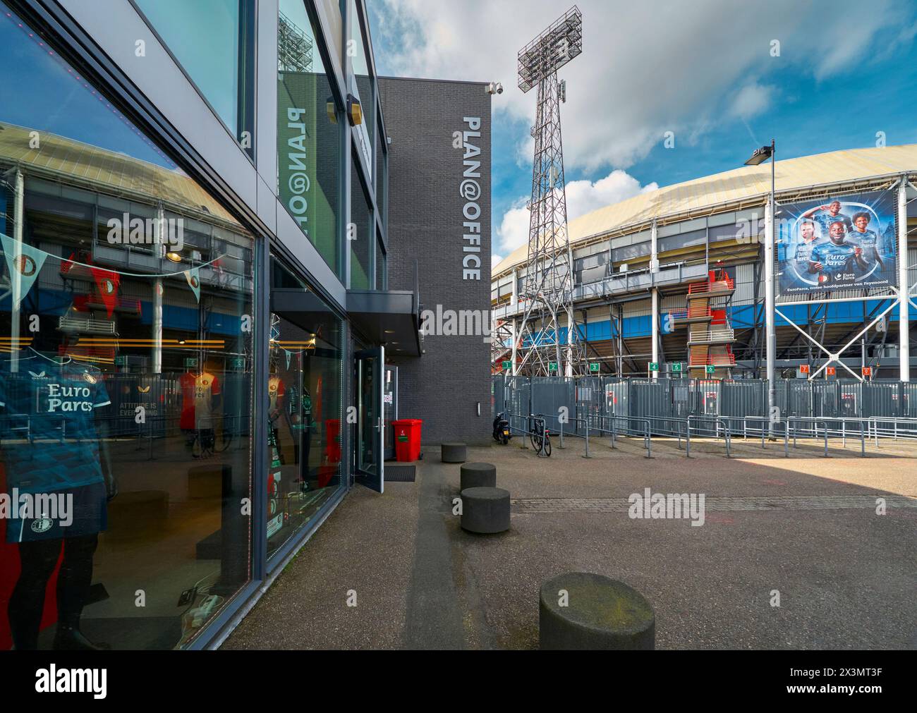 Stadium feyenoord de kuip hi-res stock photography and images - Alamy