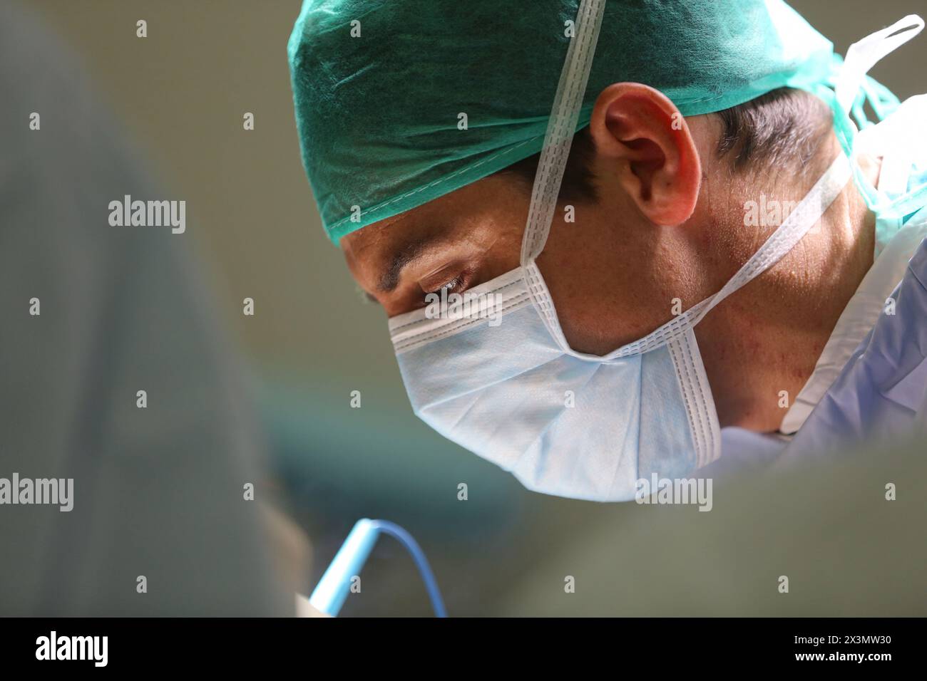 Surgery close up profile hi-res stock photography and images - Alamy