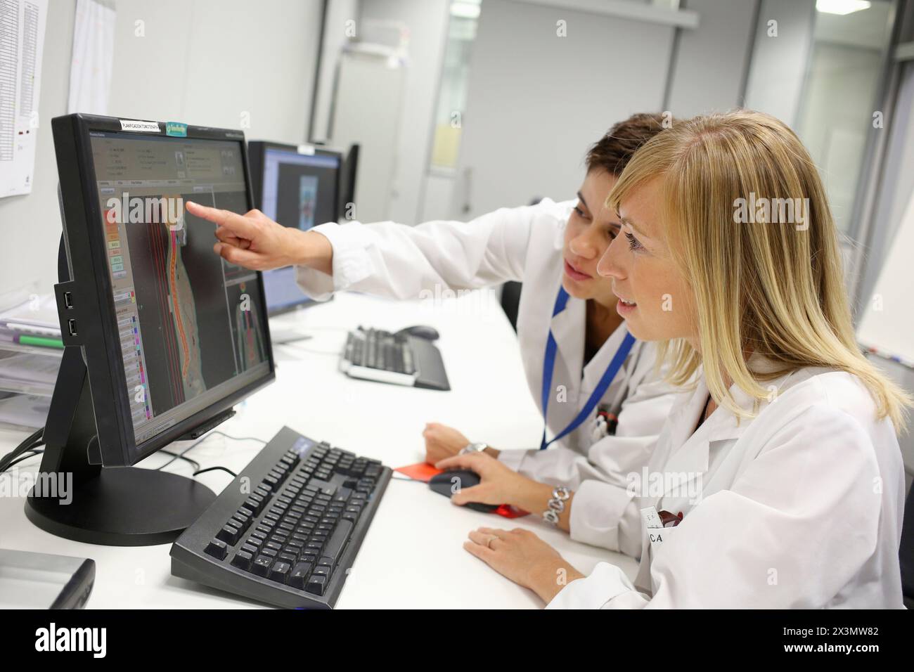 Treatment craniospinal and ORL with IMRT Intensity Modulated Radiation ...