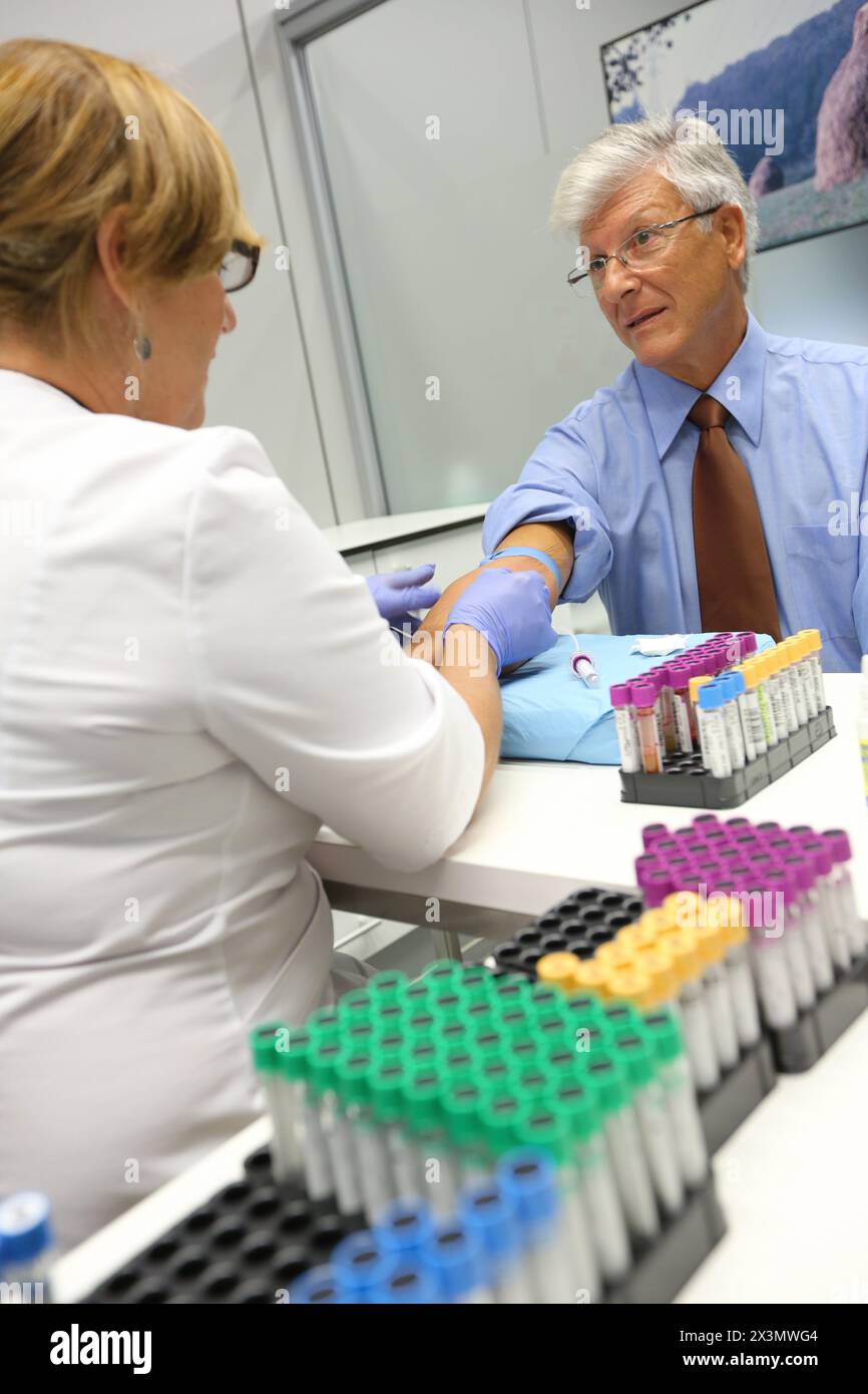 Blood extraction, Onkologikoa Hospital, Oncology Institute, Case Center ...