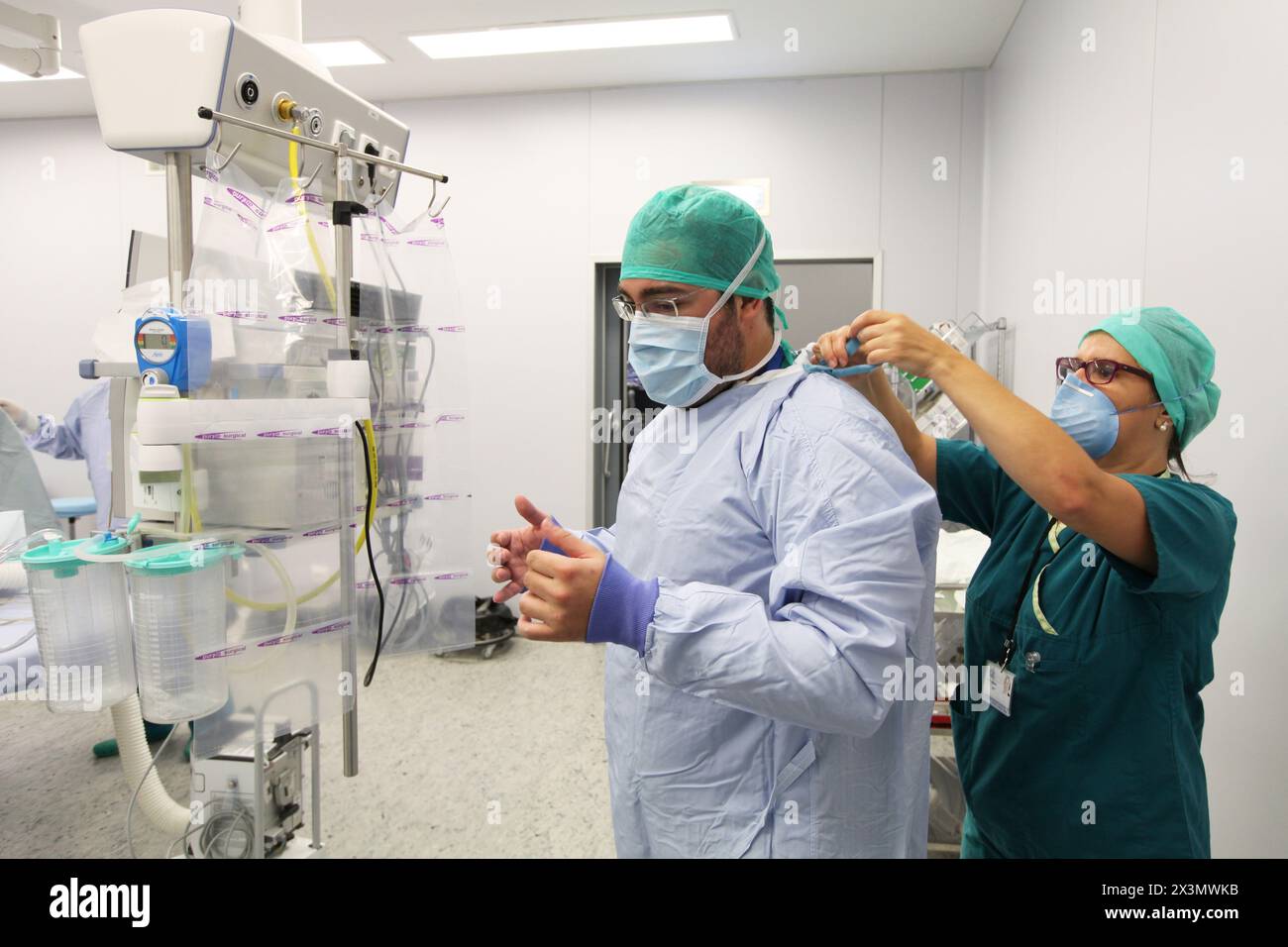 Surgeon, Surgery, Operating room, Onkologikoa Hospital, Oncology ...