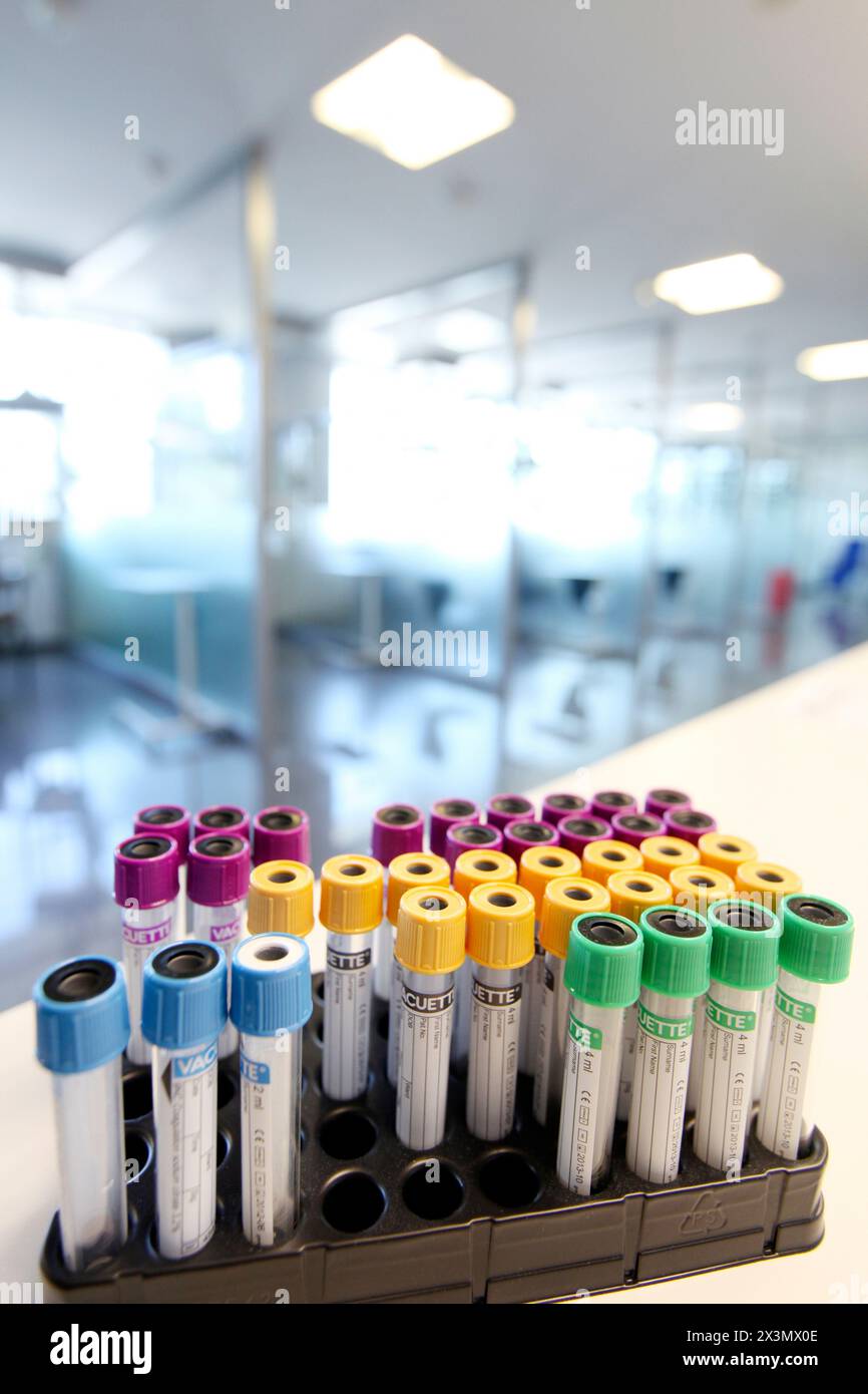 Sample tubes hi-res stock photography and images - Alamy