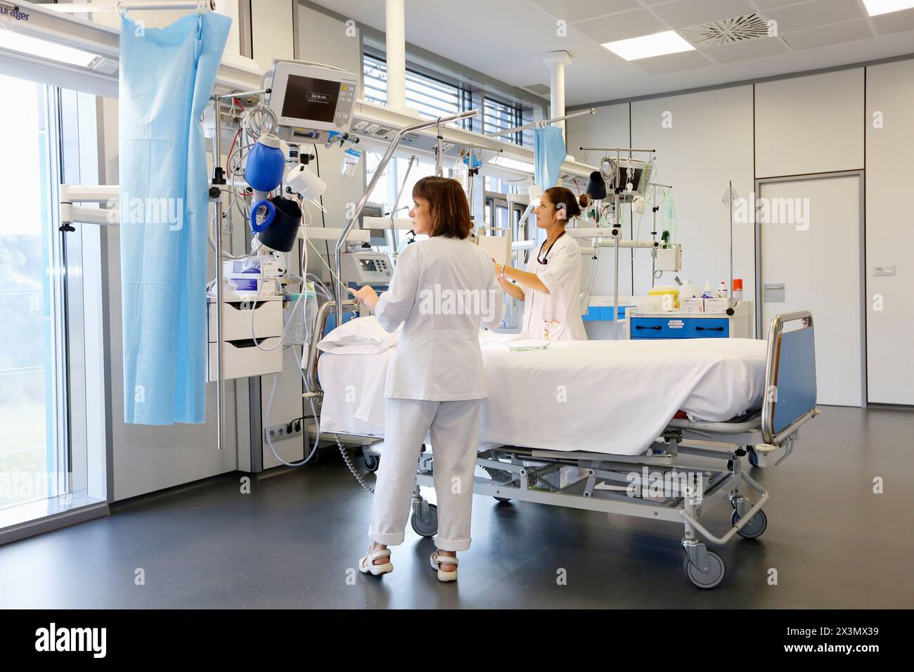 Postanesthesia care unit hi-res stock photography and images - Alamy
