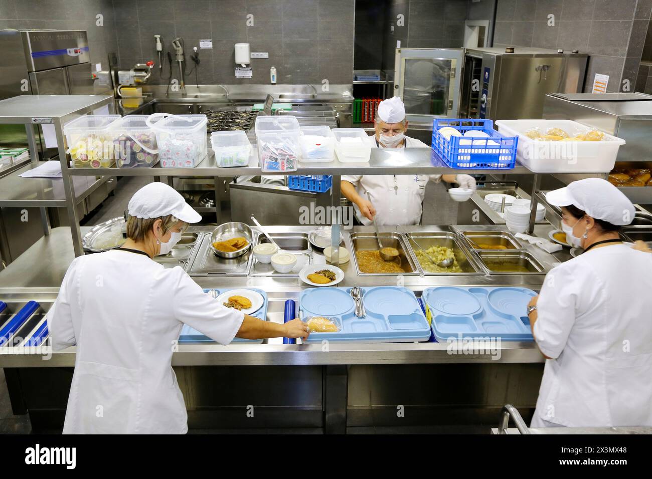 Cook, Food menu preparation, hospital kitchen, Onkologikoa Hospital ...