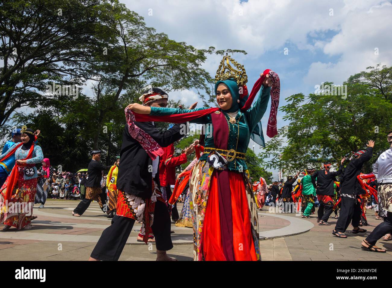 Cimahi, West Java, Indonesia. 28th Apr, 2024. Dancers danced wearing ...