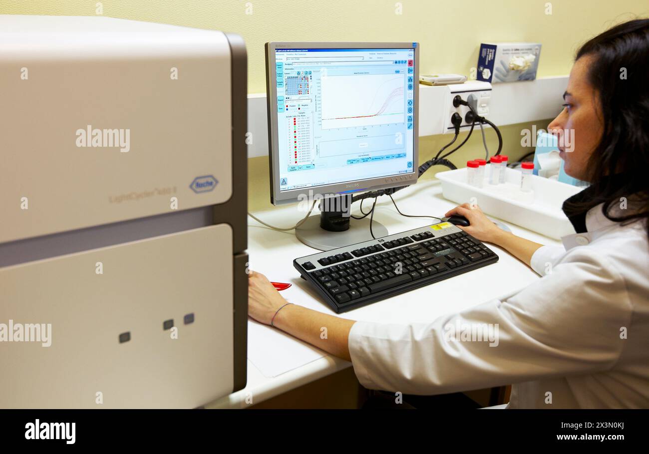 Polymerase Change Reaction (PCR), analysis of DNA, Laboratory of ...