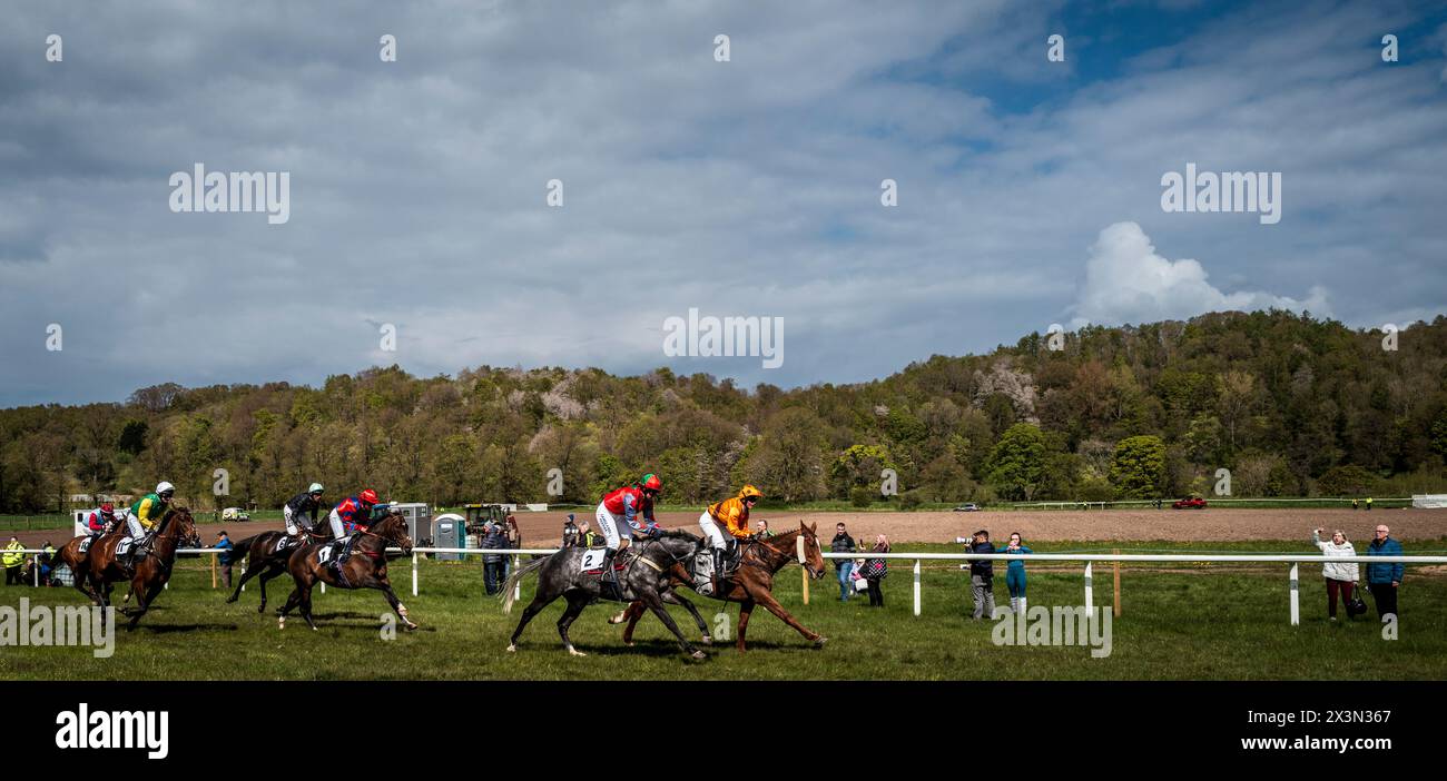 27th April 2024:: Overton Point to Point Racing Family Day at Overton ...