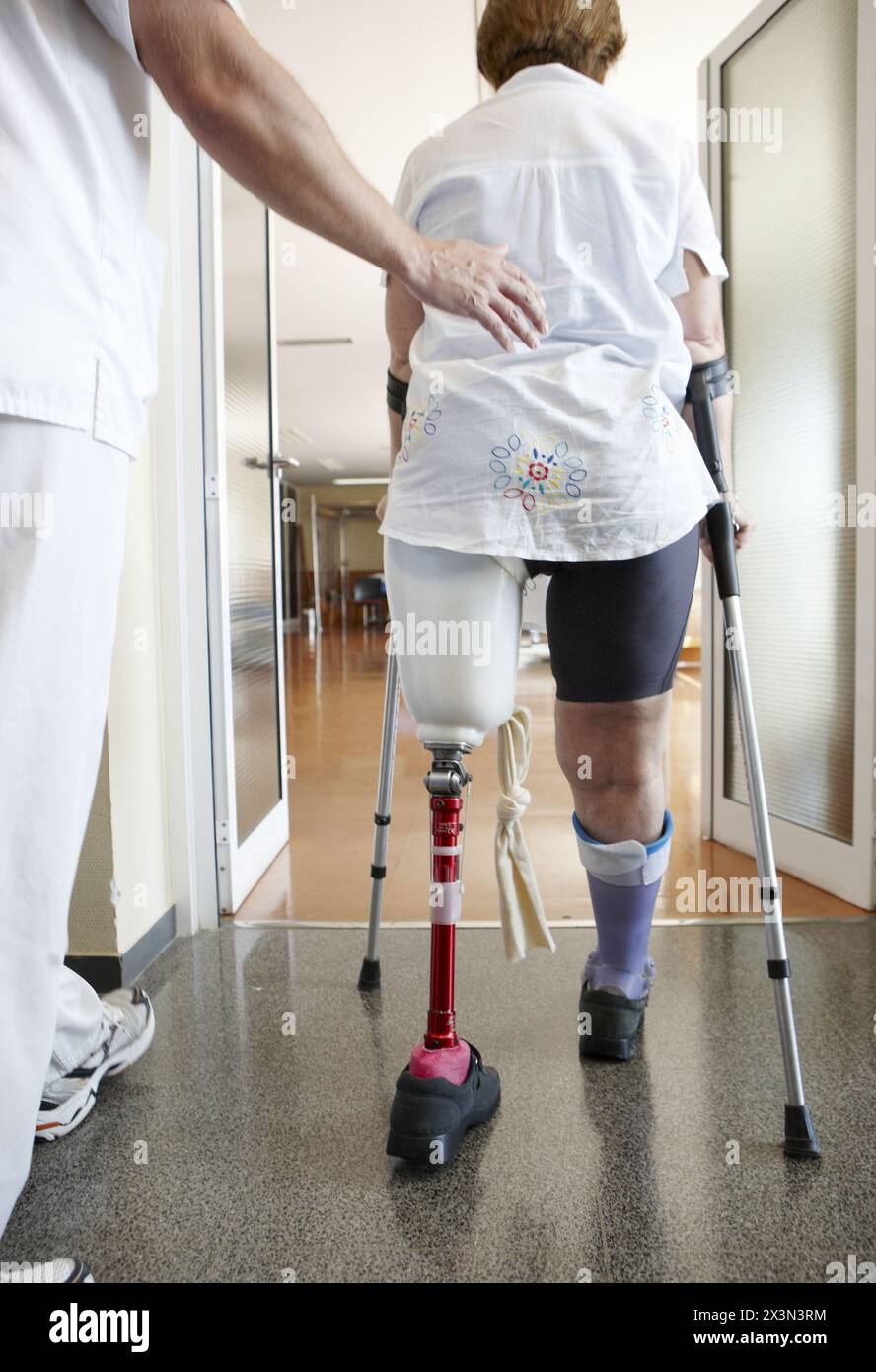 Leg amputation hi-res stock photography and images - Alamy