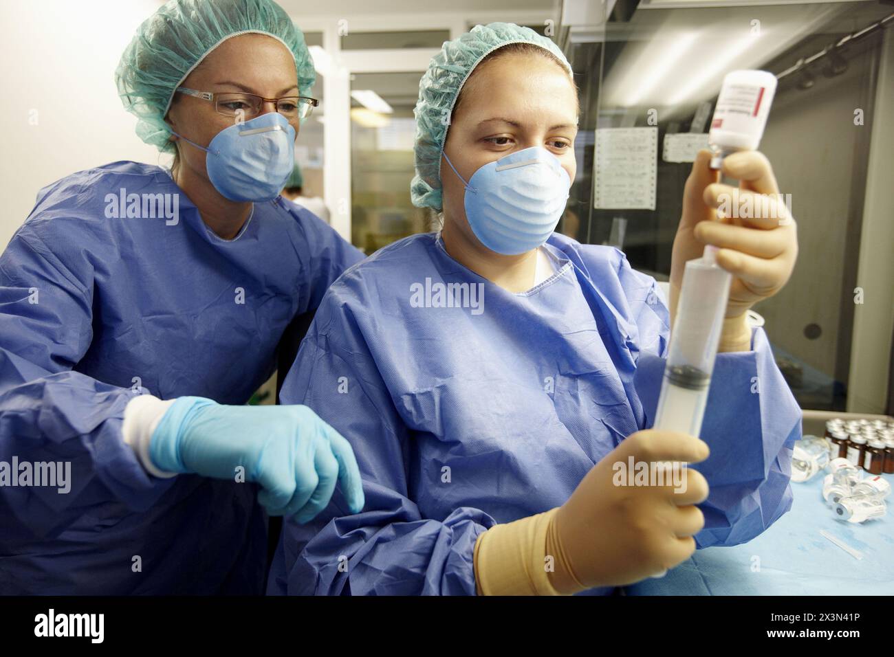 Cytostatic drugs hi-res stock photography and images - Alamy