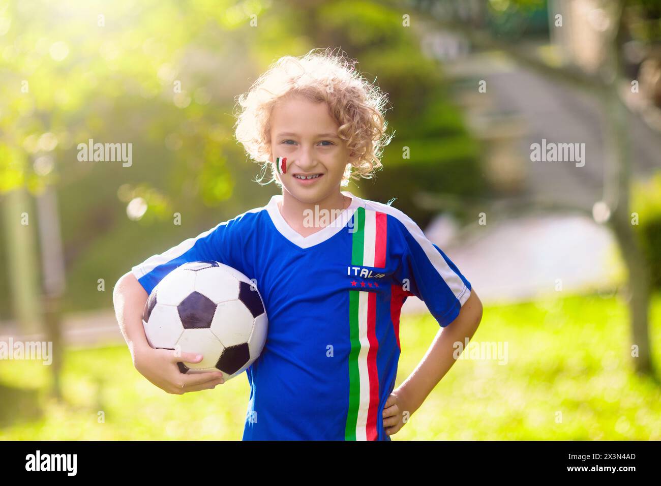 Italian children play soccer hi-res stock photography and images - Alamy