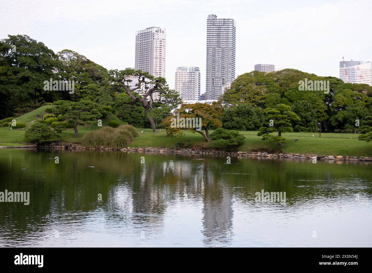 The Gardens of Hamarikyu are a public park in Chūō, Tokyo, Japan ...
