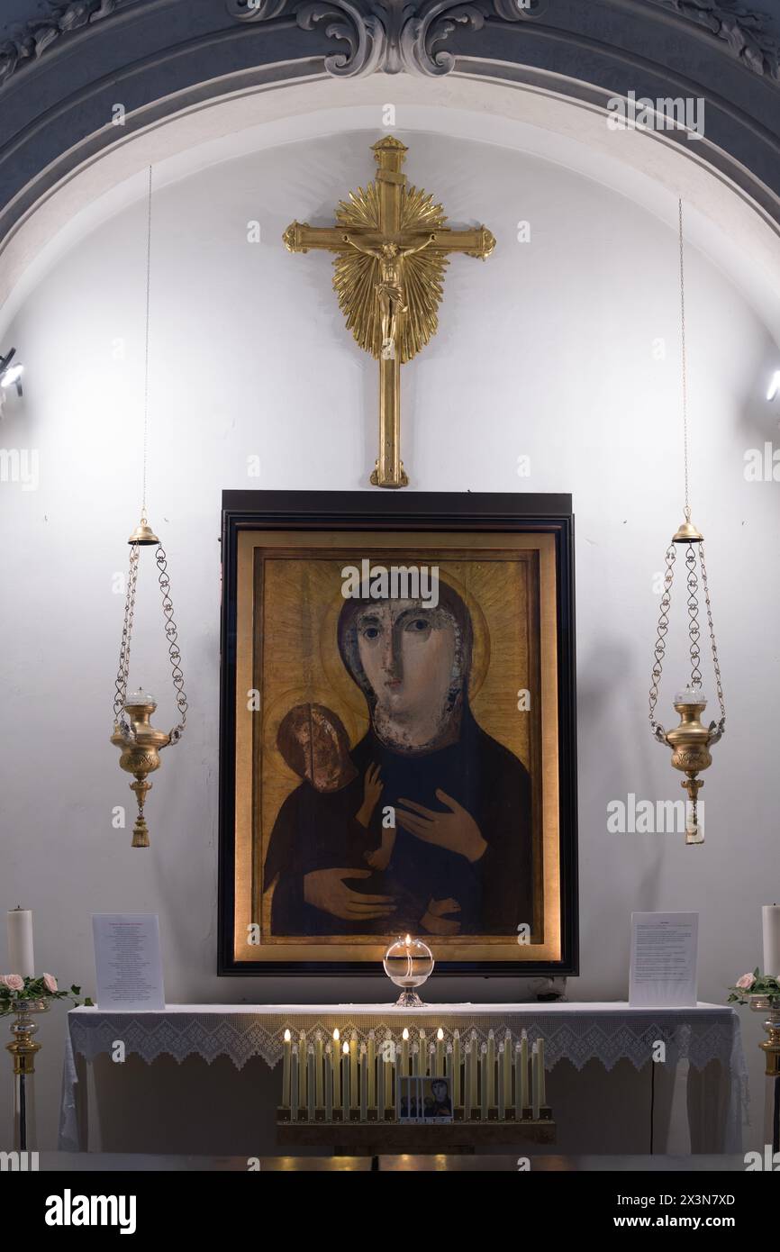 Madonna glycophilousa hi-res stock photography and images - Alamy