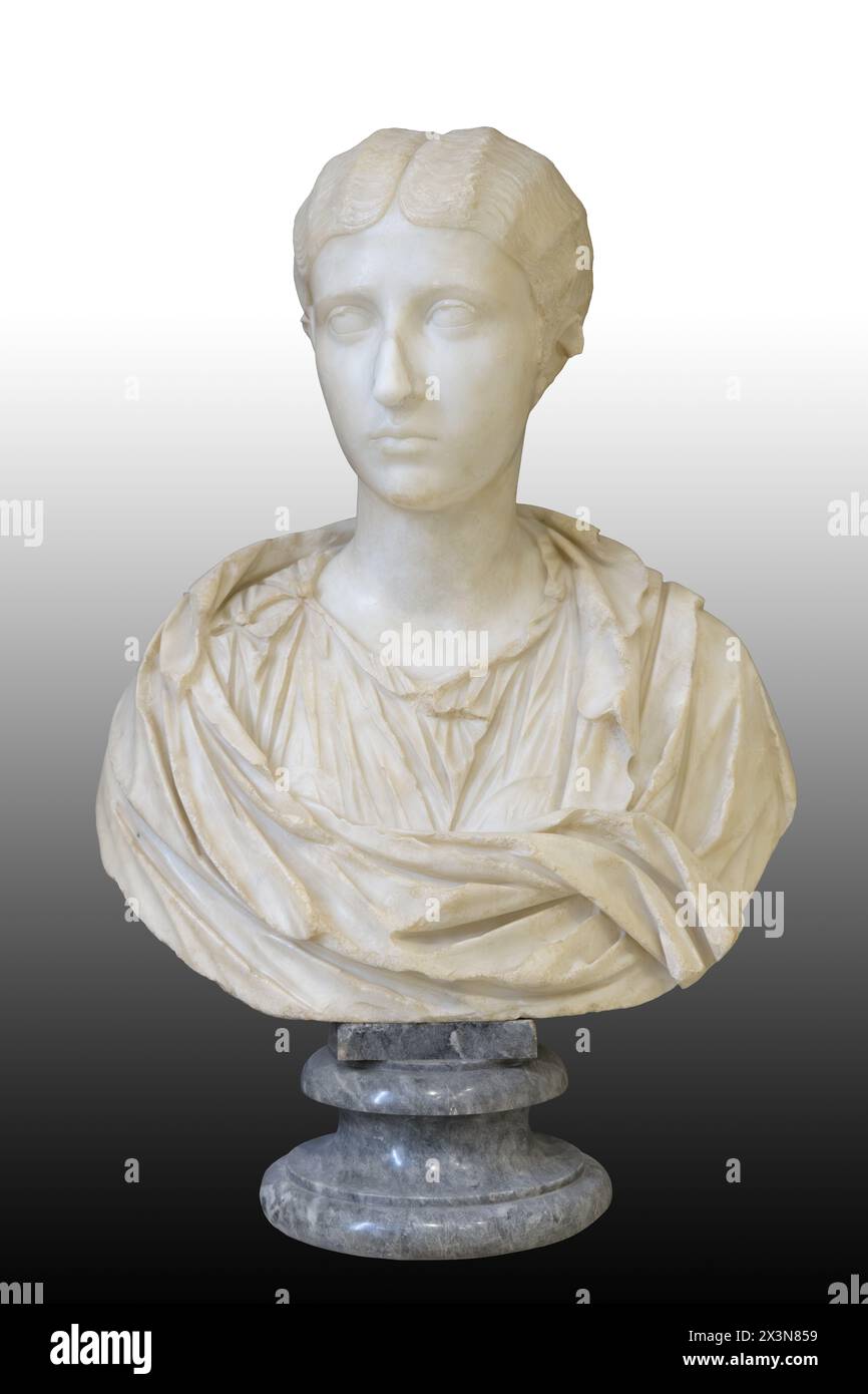 Female bust hi-res stock photography and images - Alamy
