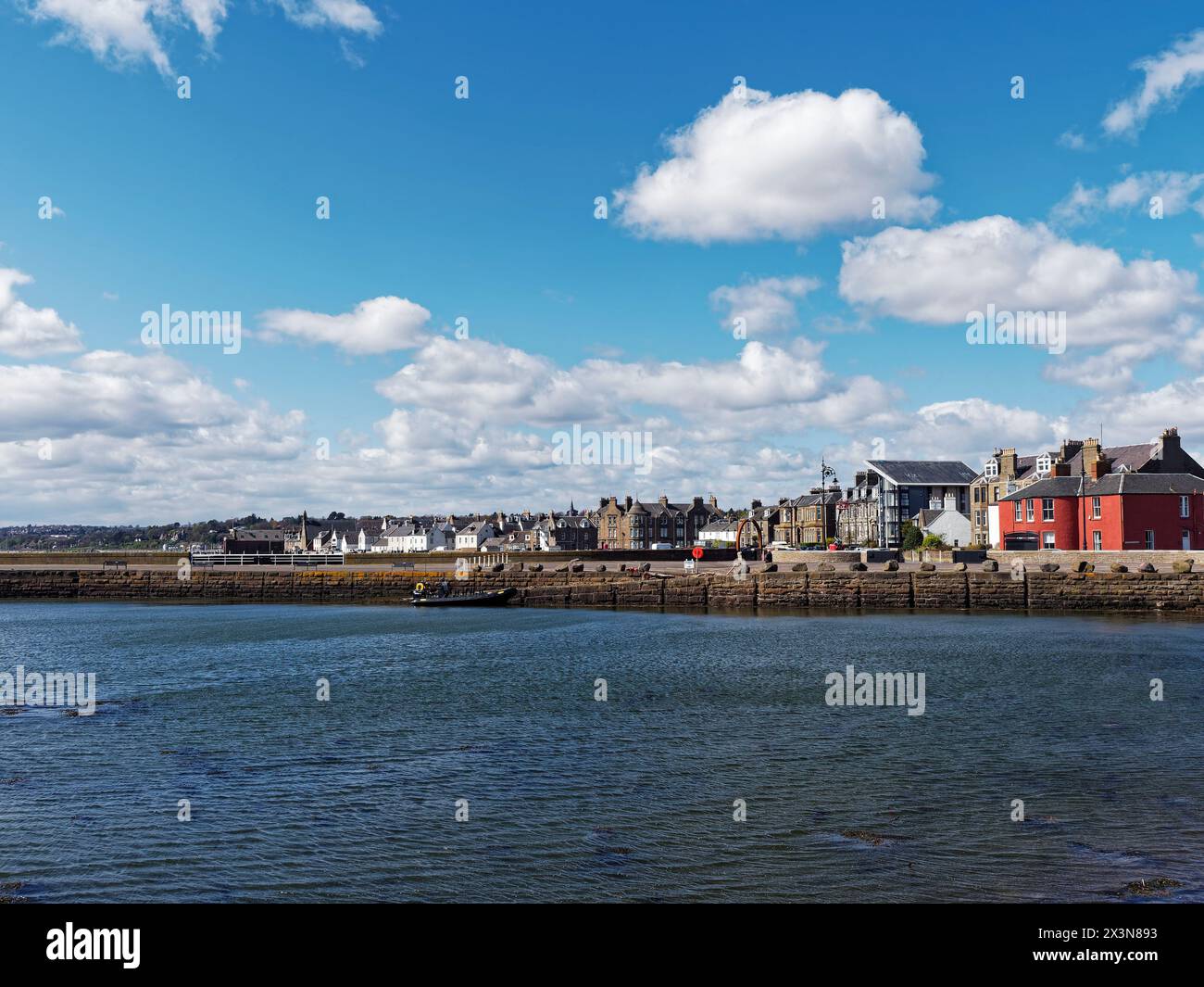 Broughty ferry beach hi-res stock photography and images - Alamy