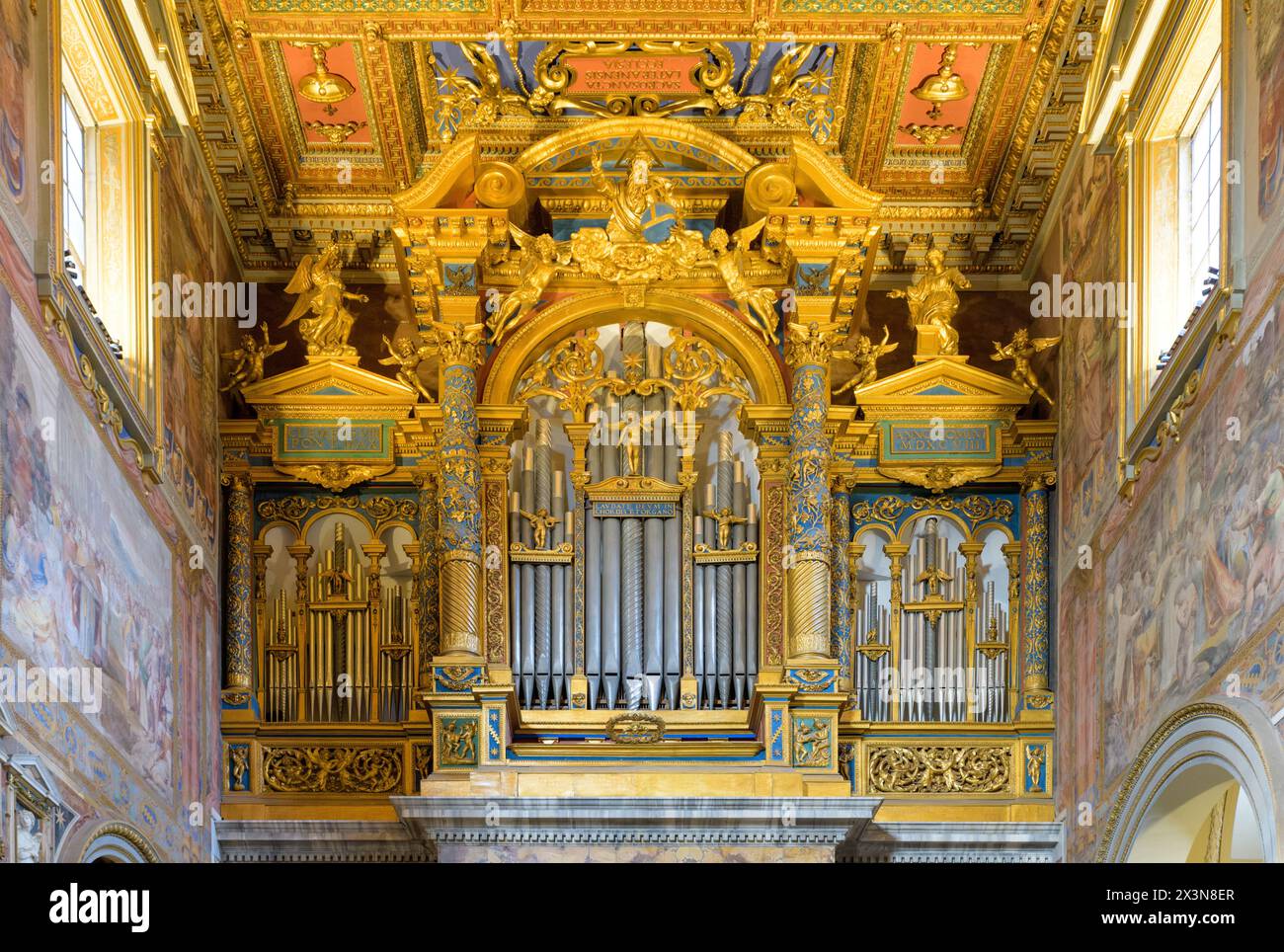 Pipe organ in the Archbasilica of Saint John Lateran (Basilica di San Giovanni in Laterano ...
