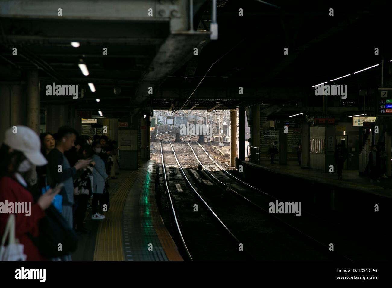Women in subway hi-res stock photography and images - Alamy