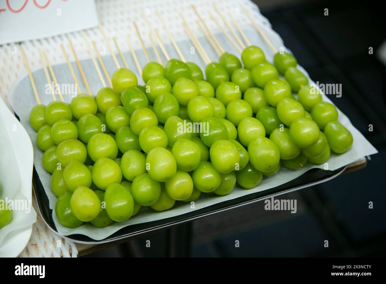 Premium Japanese Shine Muscat grapes are larger than usual grapes, with ...