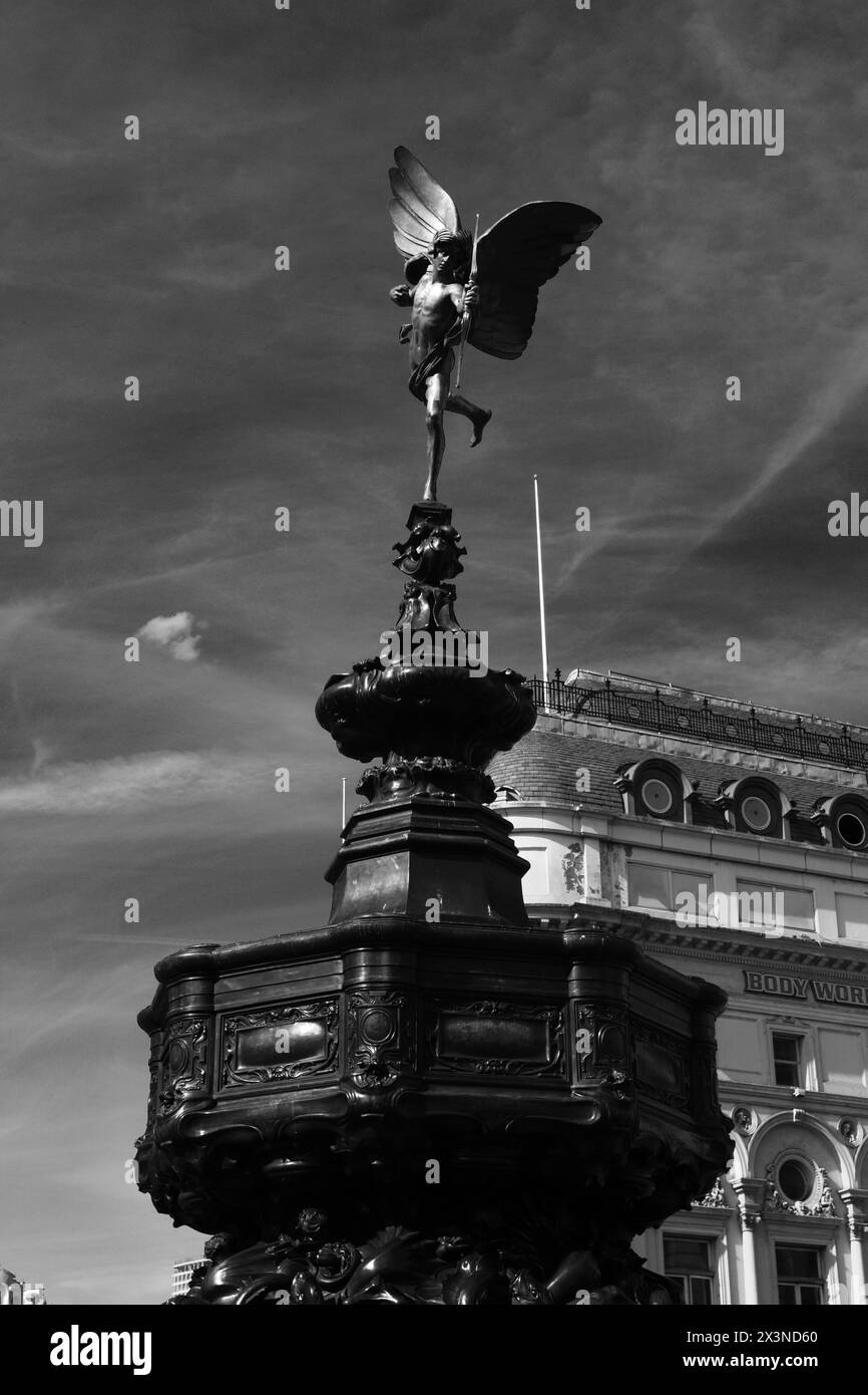 The Eros statue in Piccadilly Circus, London, England Stock Photo - Alamy