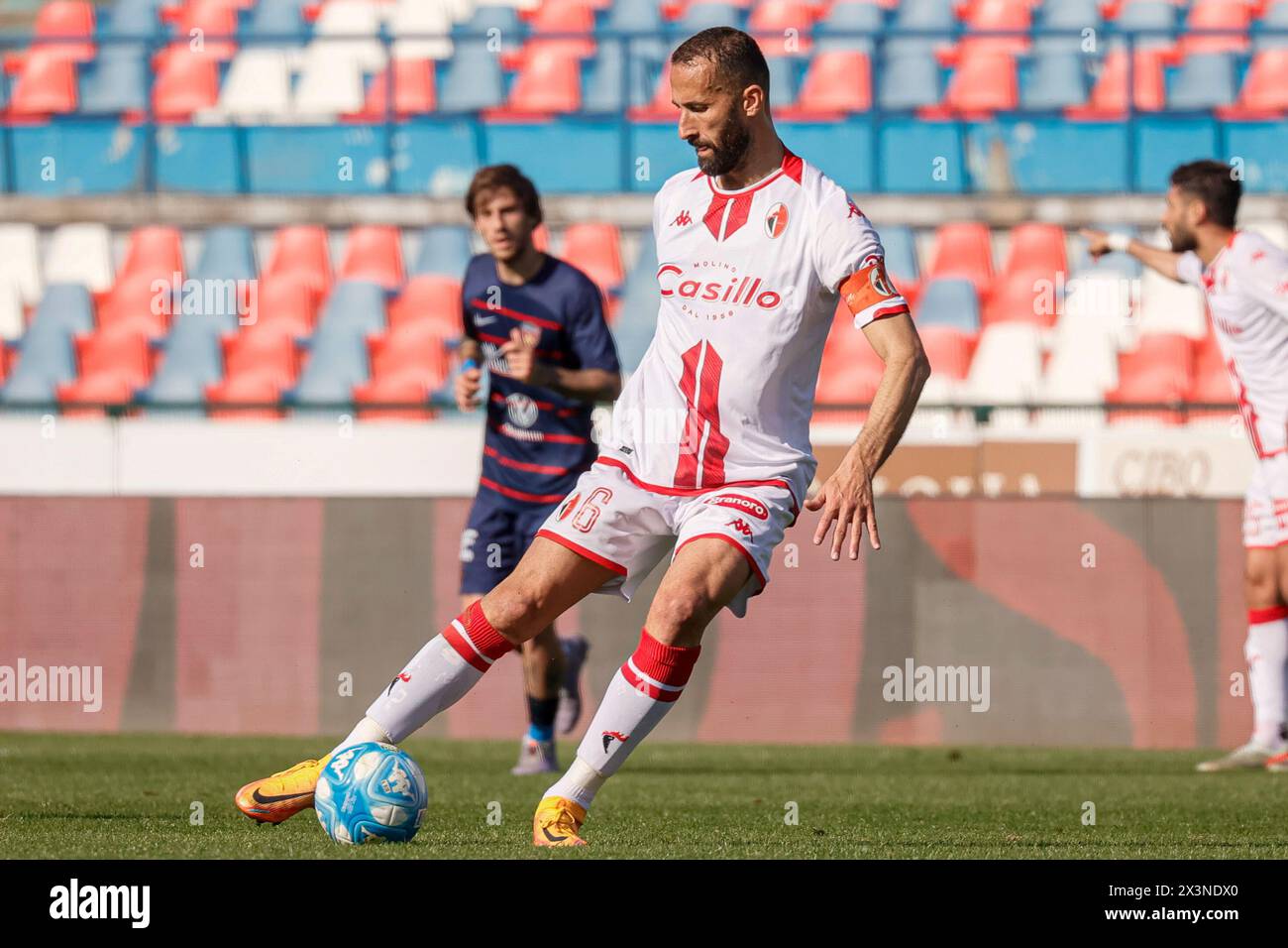 Cosenza, Italy. 27th Apr, 2024. San Vito-Marulla Stadium Valerio Di ...