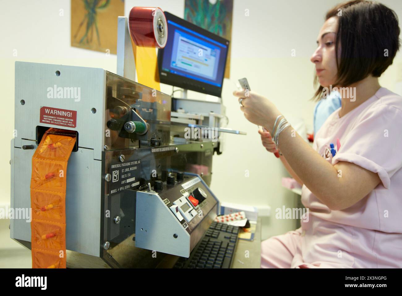 Single-dose packaging, Pharmacy, Hospital Donostia, San Sebastian ...