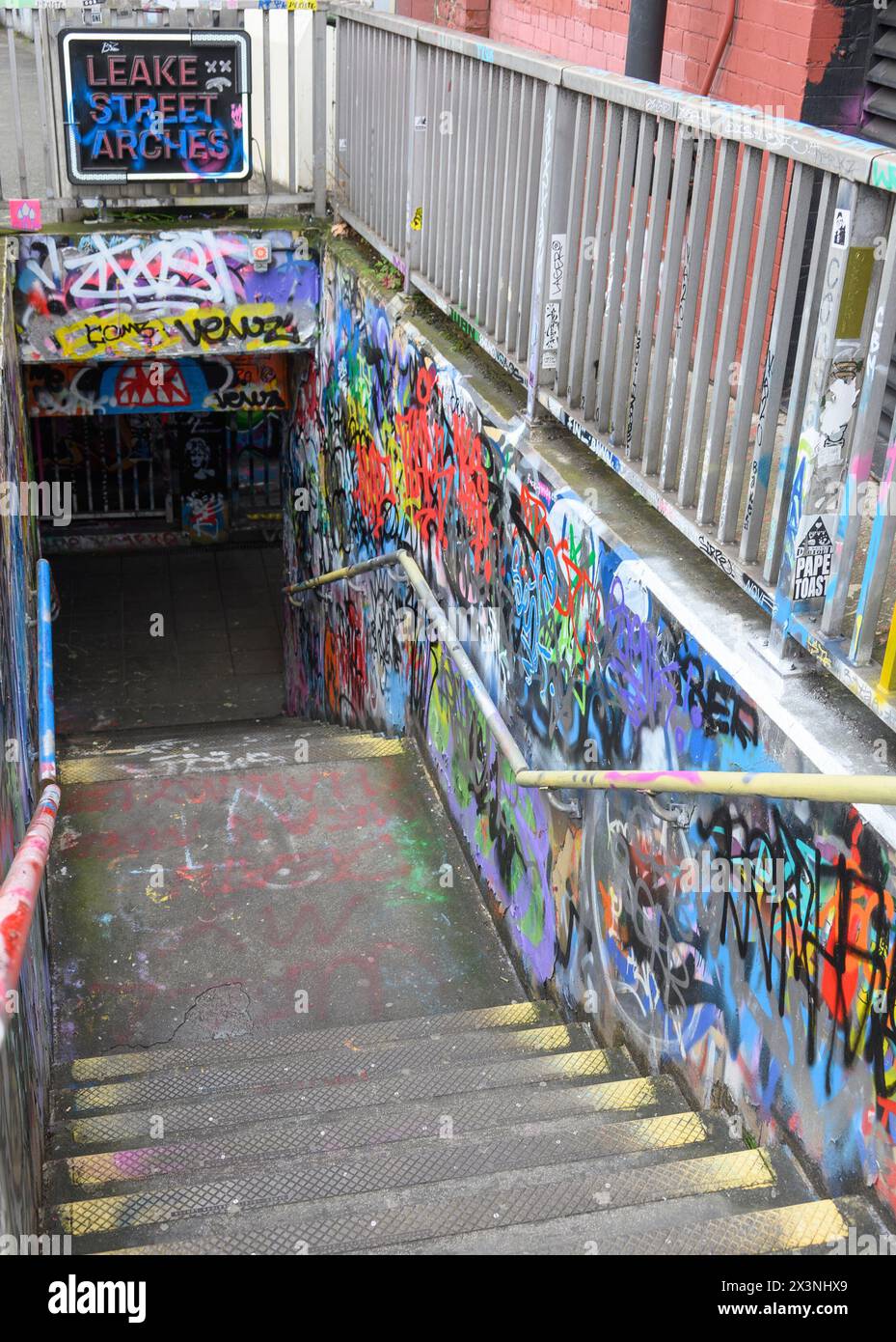 Graffiti leak street tunnel hi-res stock photography and images - Alamy