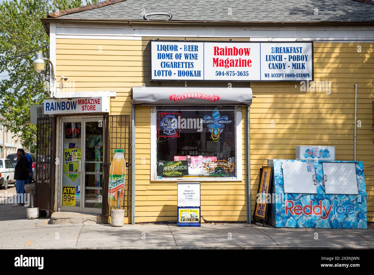 New orleans louisiana grocery store hi-res stock photography and images ...