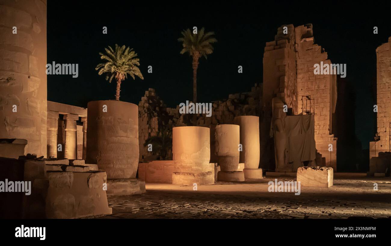 Light show at karnak temple hi-res stock photography and images - Alamy