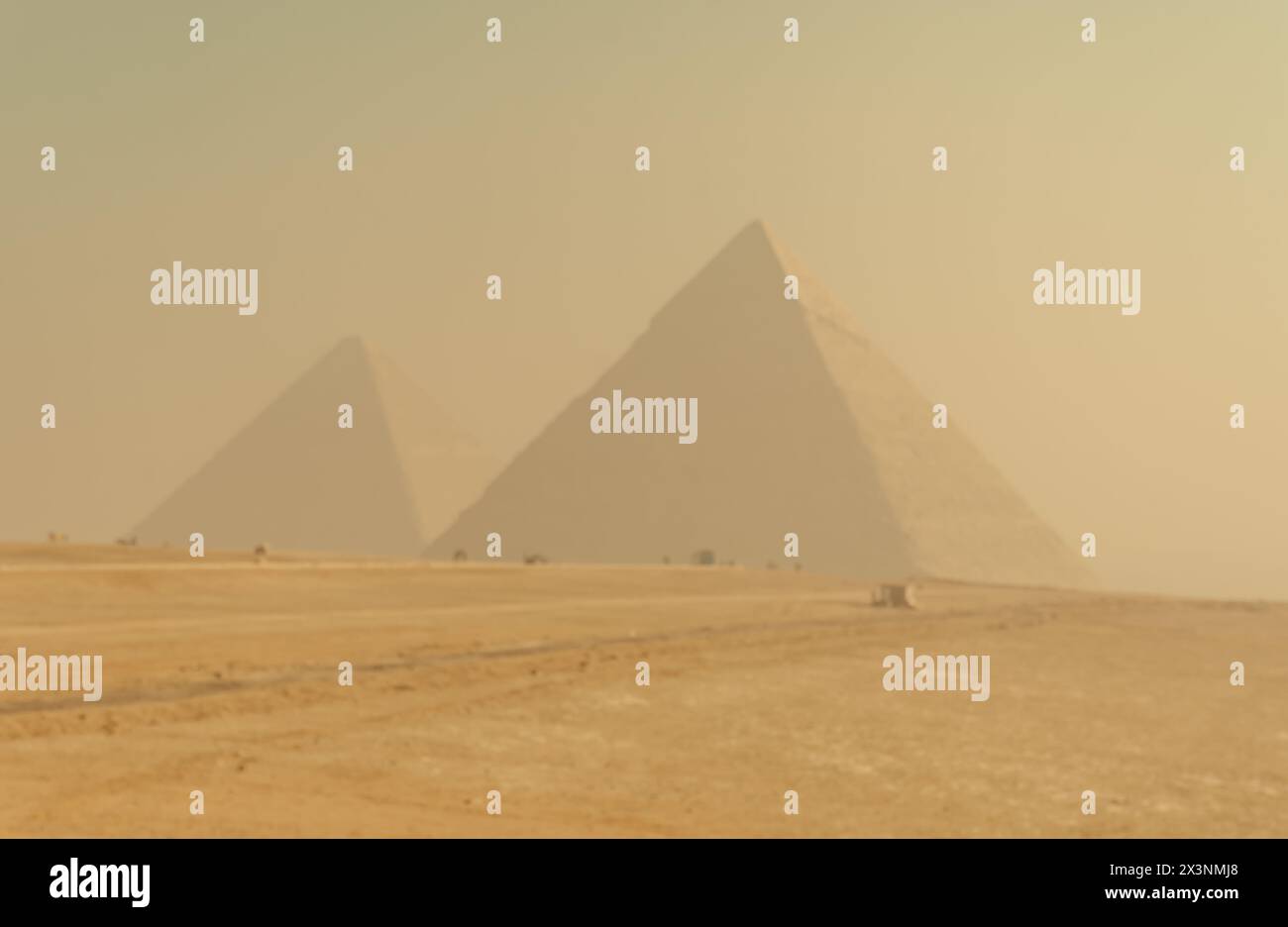Pyramids in giza pattern hi-res stock photography and images - Alamy
