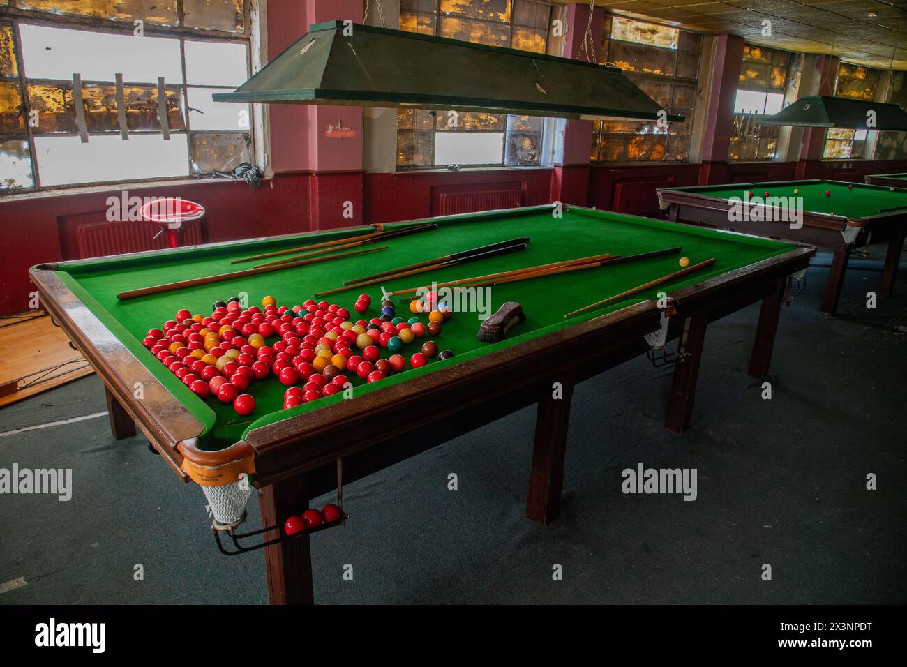 Len House, the 1930s art deco Rootes car showroom and factory in ...