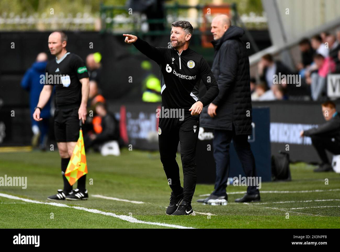 St Mirren manager Stephen Robinson gestures on the touchline during the ...
