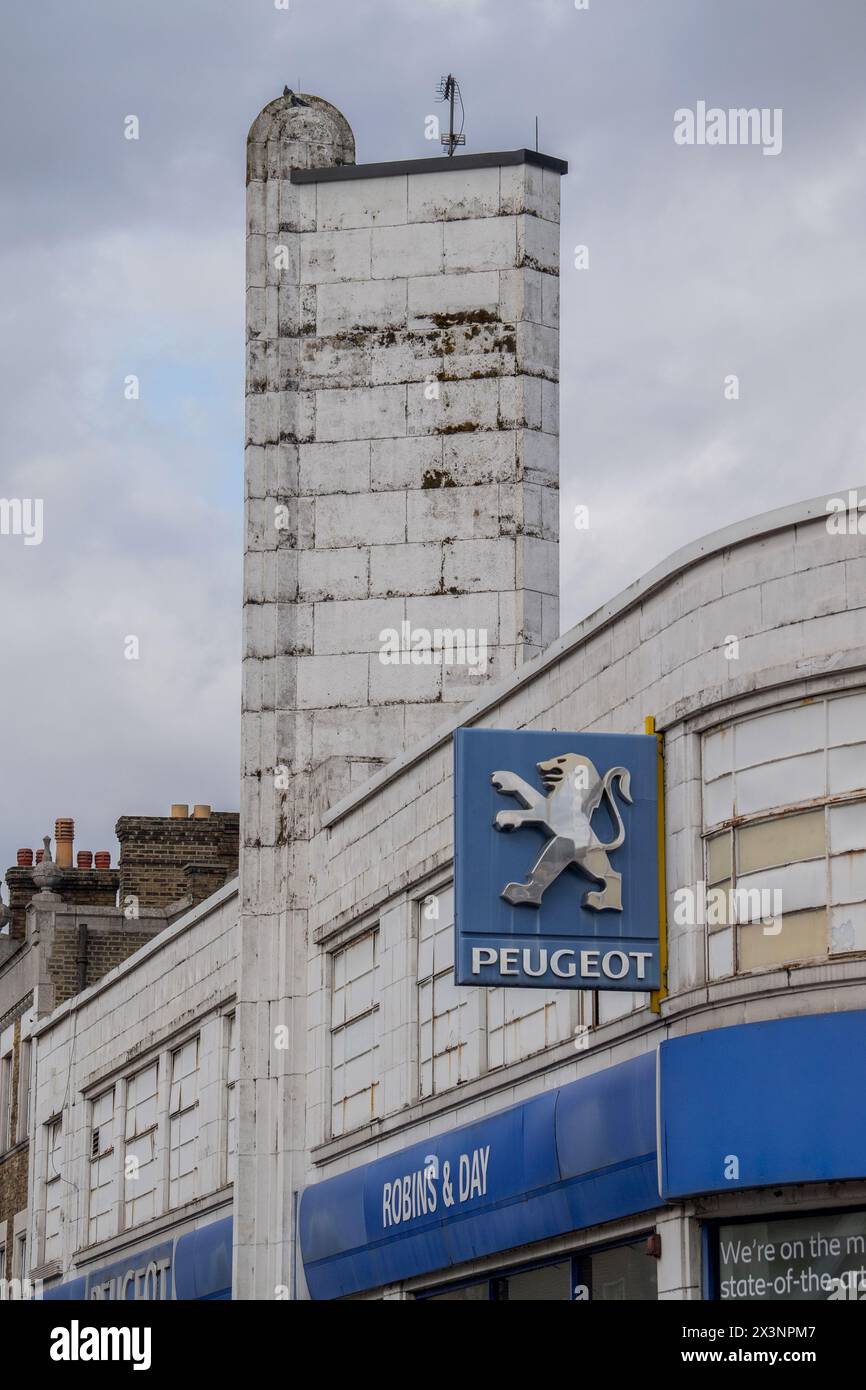 Len House, the 1930s art deco Rootes car showroom and factory in ...