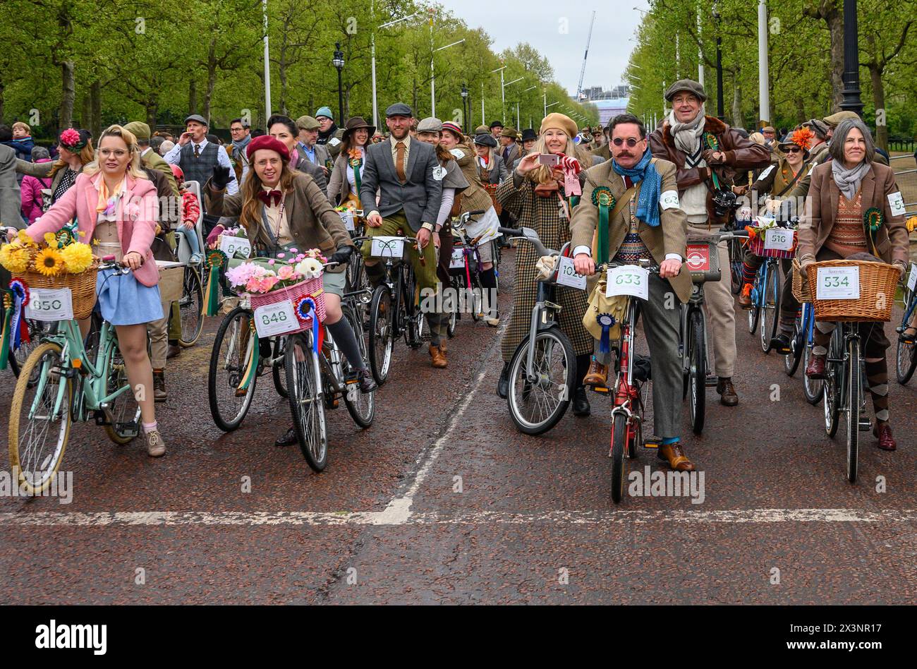 London, UK. The Tweed Run 2024. Annual cycle ride through central London featuring enthusiasts ...