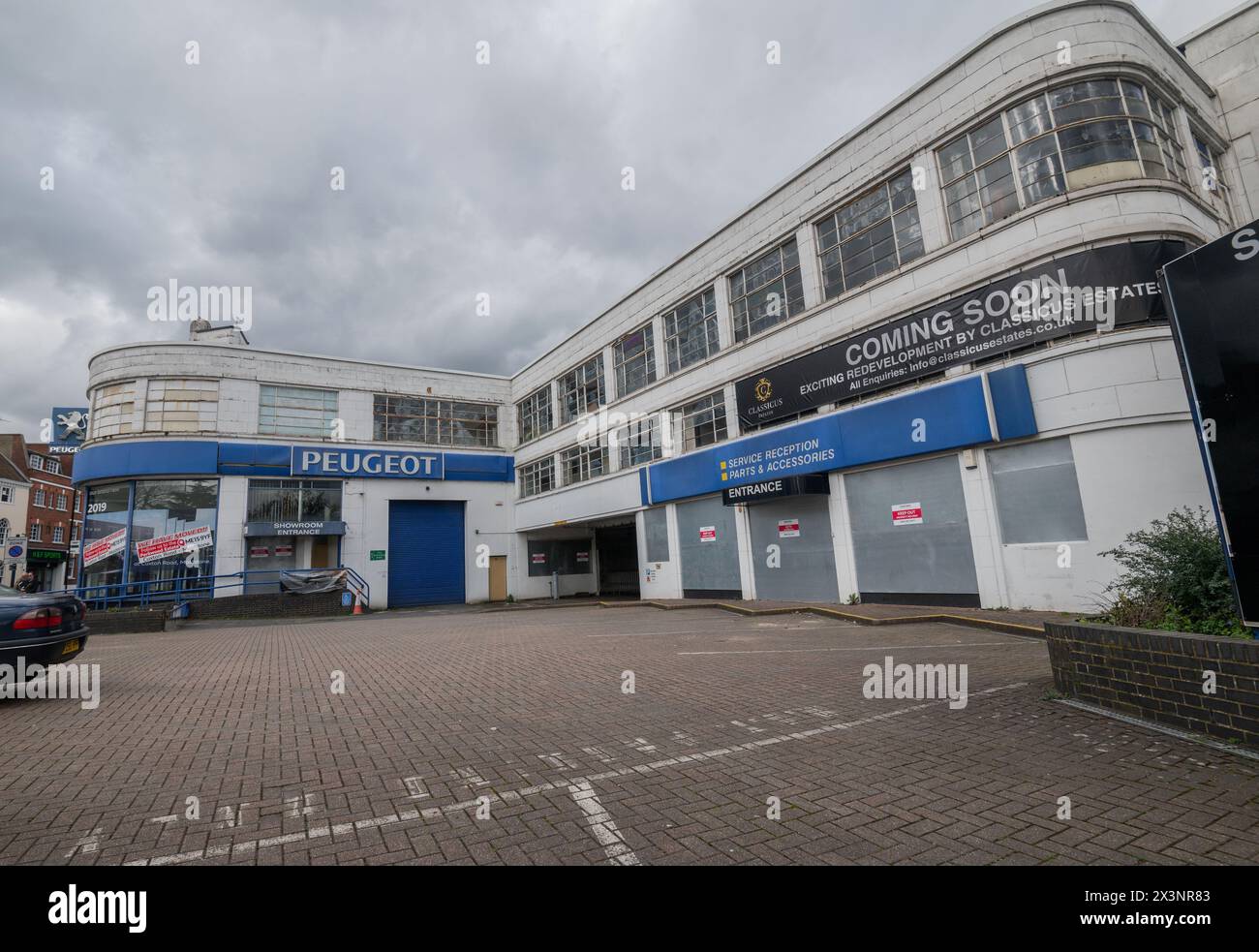 Len House, the 1930s art deco Rootes car showroom and factory in ...
