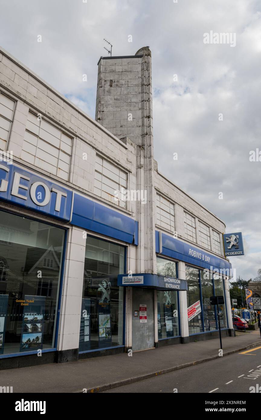 Len House, the 1930s art deco Rootes car showroom and factory in ...